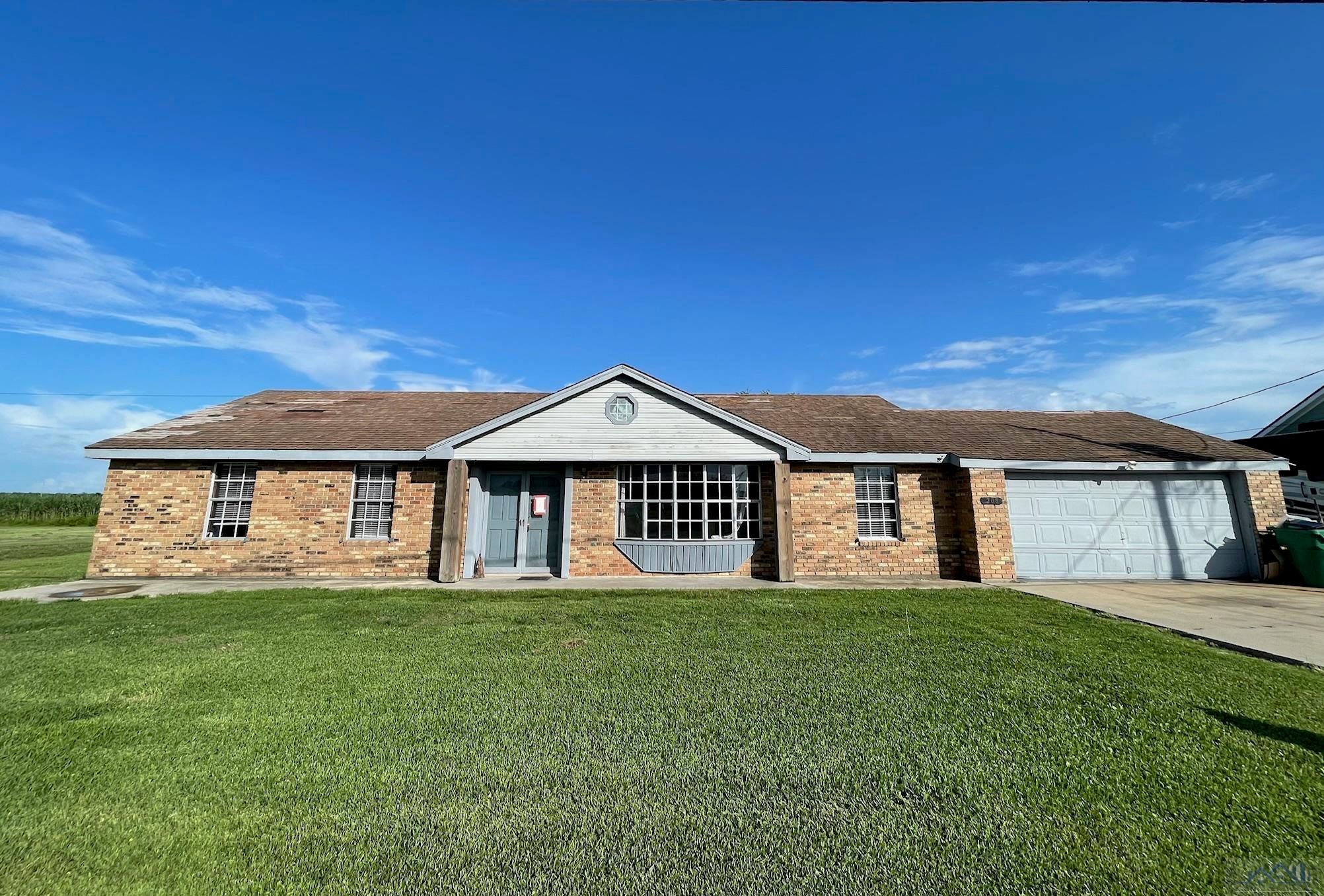 208 Karen Dr, Lockport, LA 70374 - See Est. Value, Schools & More