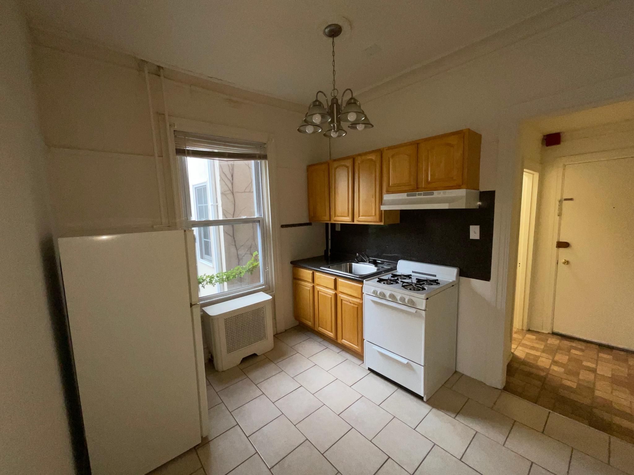2118 Green St #2R, Philadelphia, PA 19130 - See Est. Value, Schools & More
