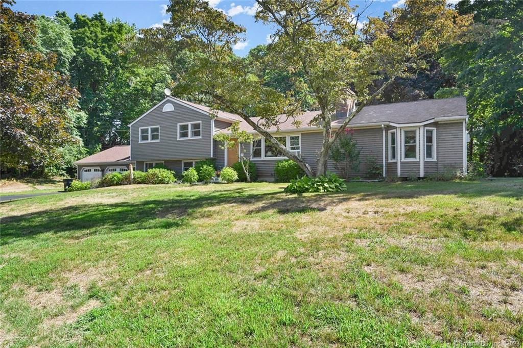 32 Heritage Road, Monroe, CT 06468 - See Est. Value, Schools & More