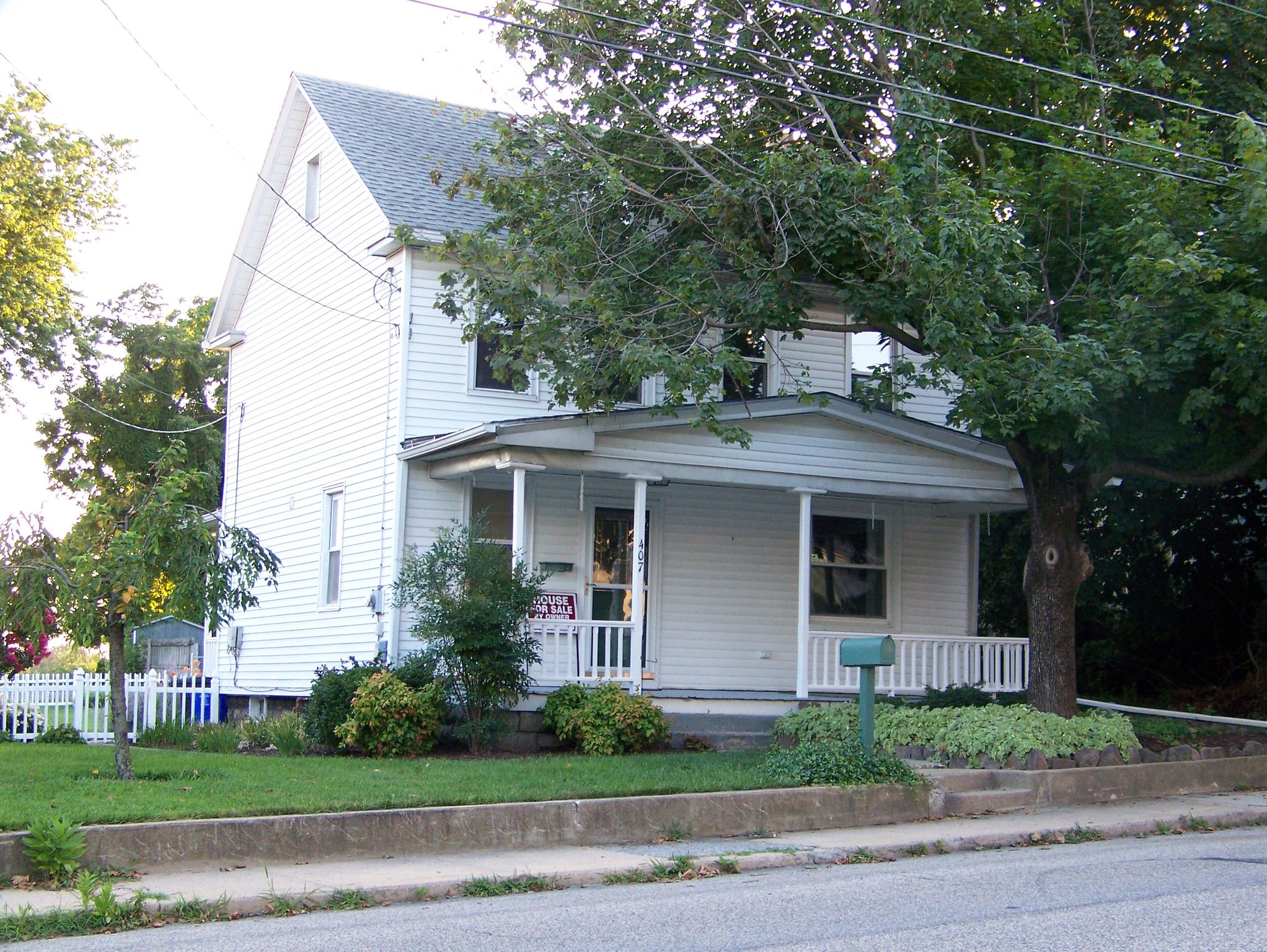 407 S Enola Dr, Enola, PA 17025 - See Est. Value, Schools & More