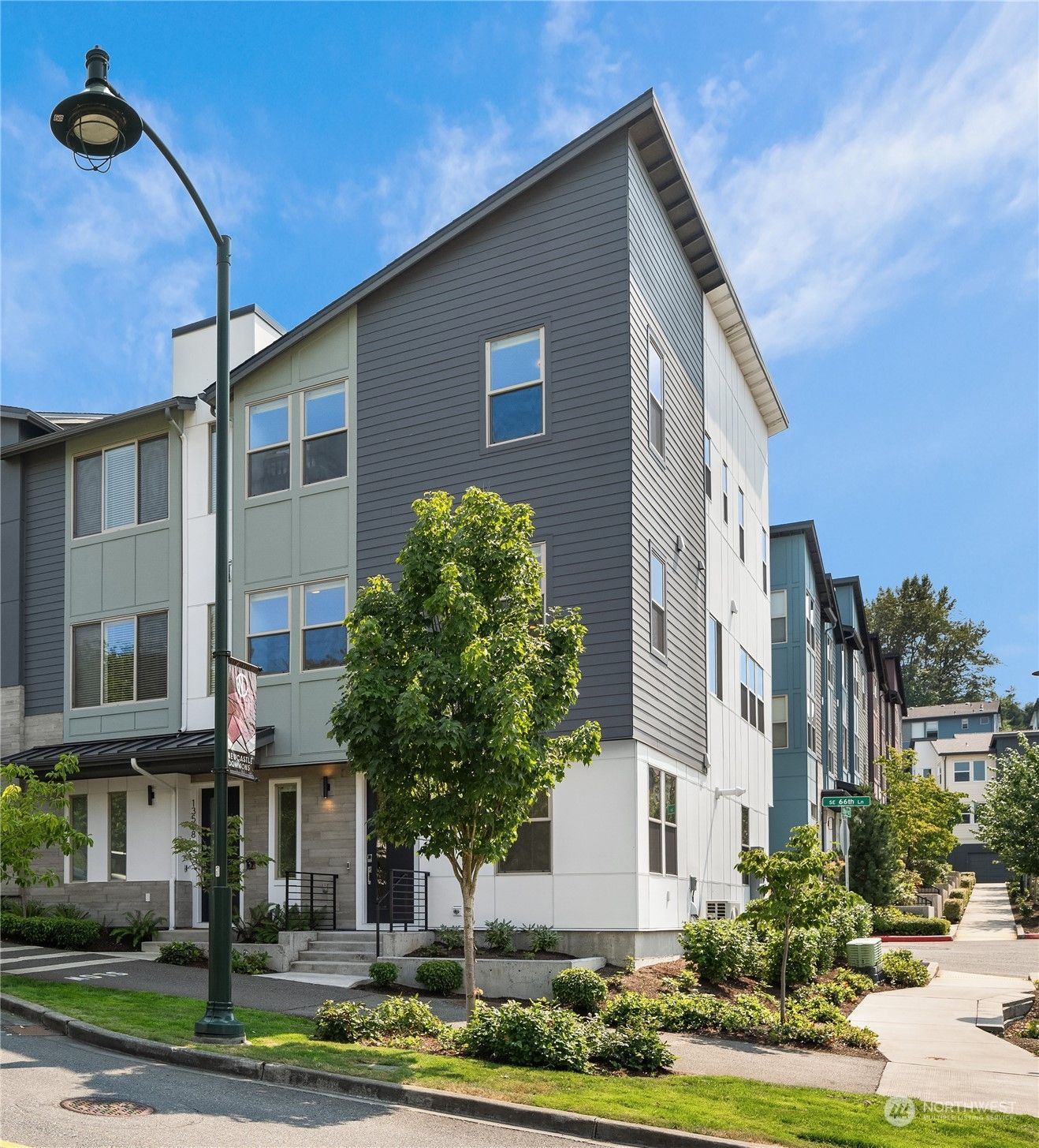 13518 SE 66th Lane, Renton, WA 98059 - See Est. Value, Schools & More