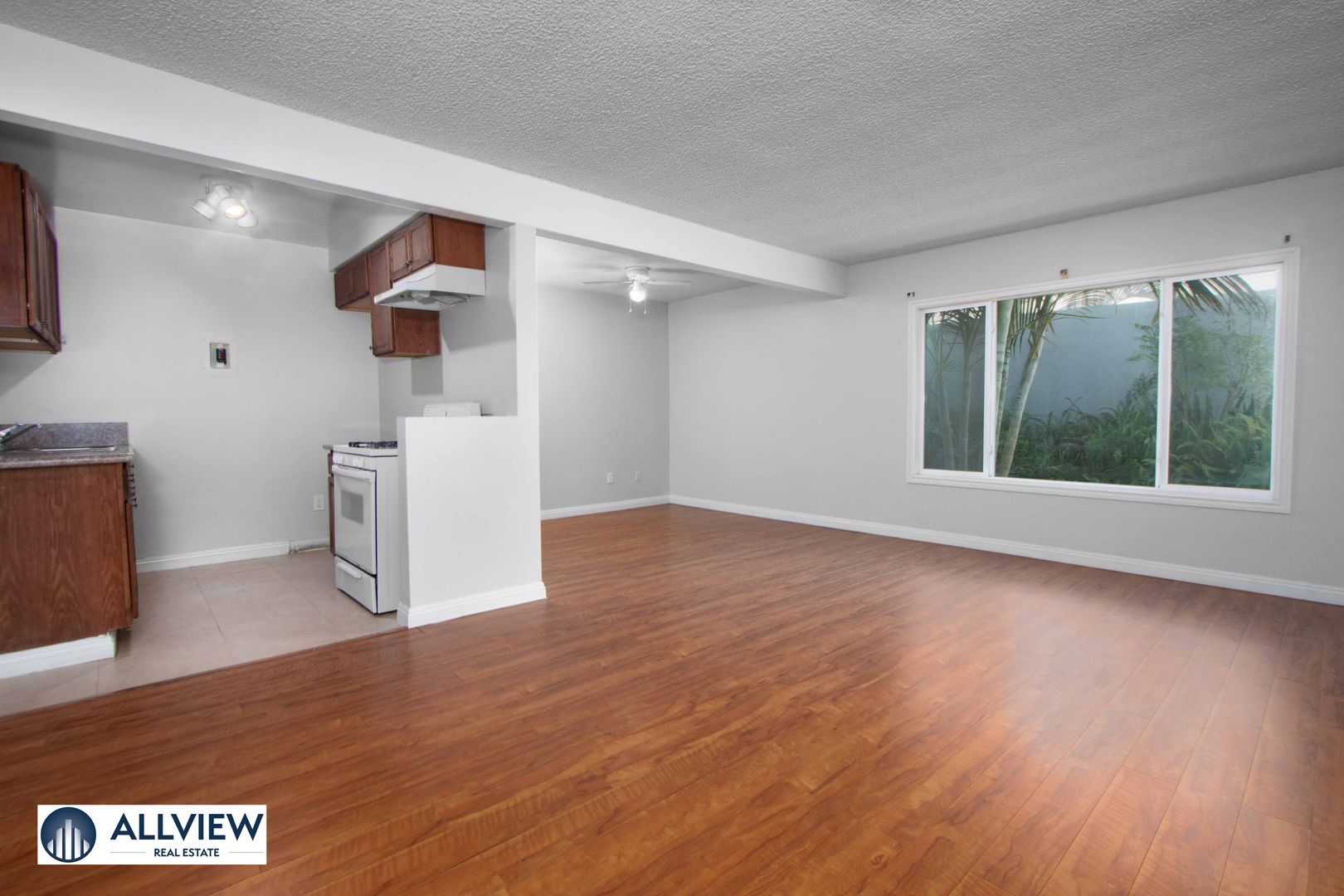 Updated 1bedroom 1bath 1st floor apartment centrally located minutes ...