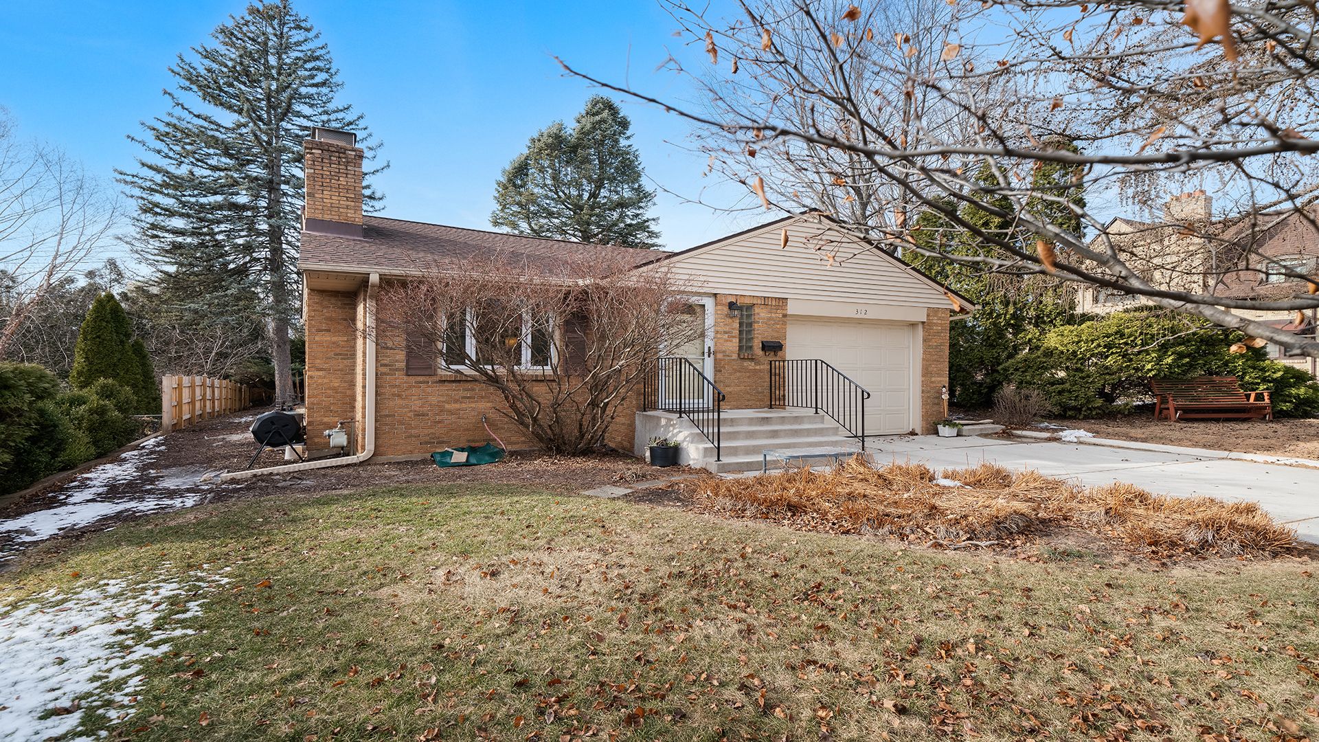 312 Calvin Park Blvd, Rockford, IL 61107 - See Est. Value, Schools & More