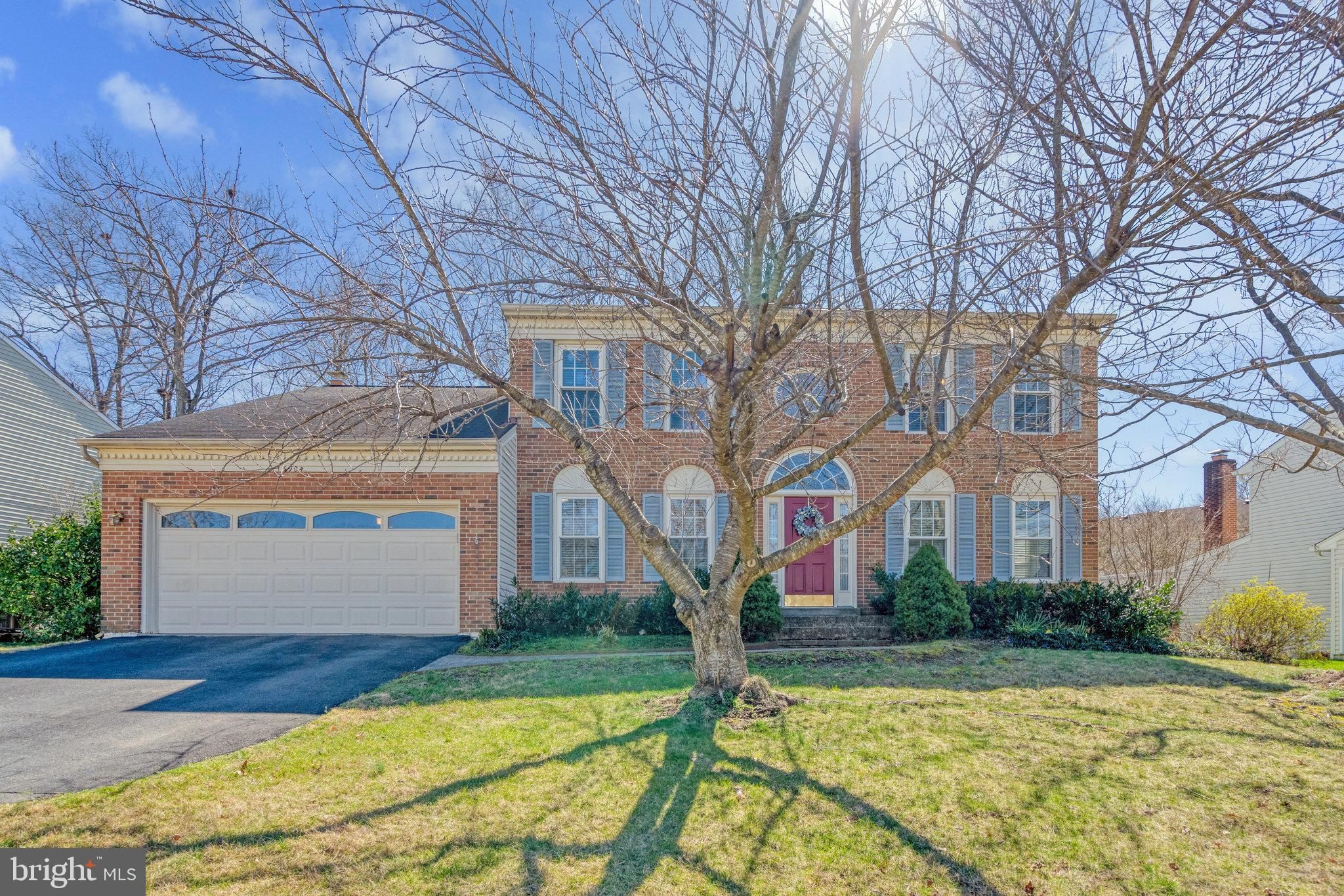 13904 Springstone Dr, Clifton, VA 20124 - See Est. Value, Schools & More