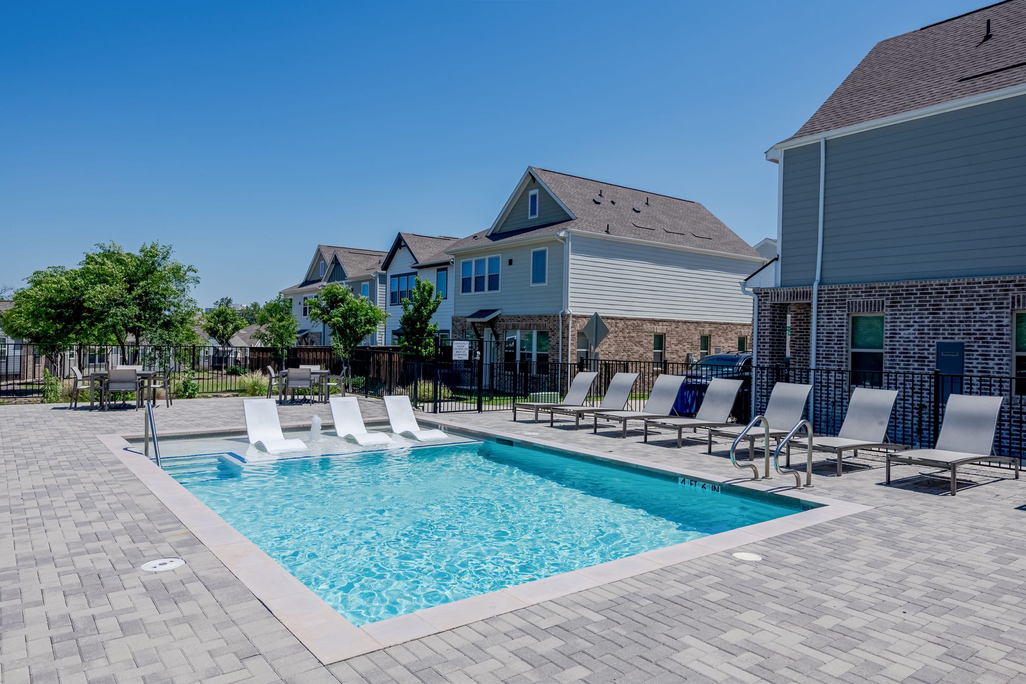 Echelon at Reverchon Bluffs - Dallas, TX | Trulia