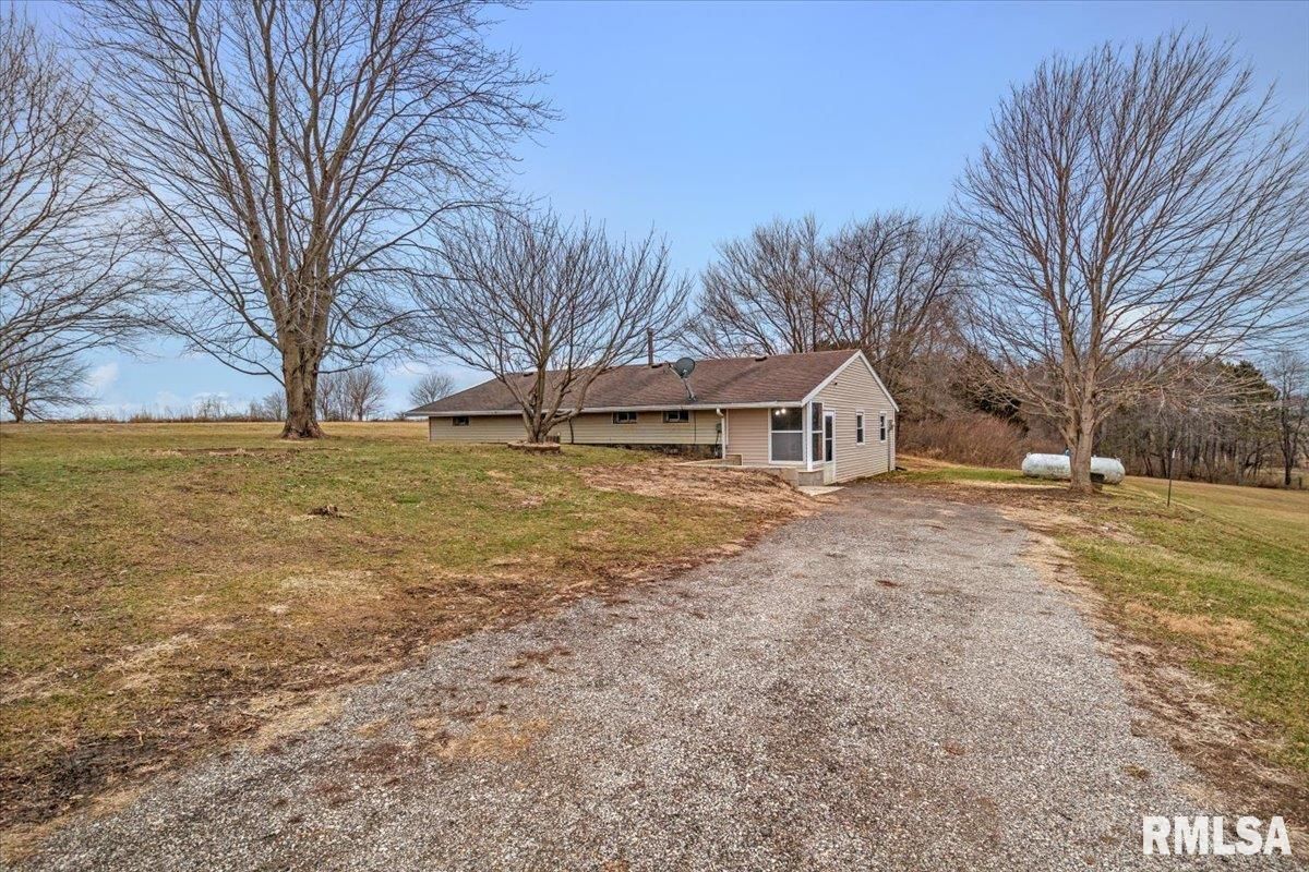 3545 SMITH RD, PLEASANT PLAINS, IL 62677 - See Est. Value, Schools & More