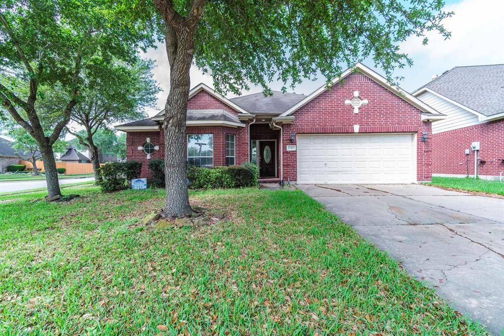 10322 Pinetown Bridge Ln, Sugar Land, TX 77498 - See Est. Value ...