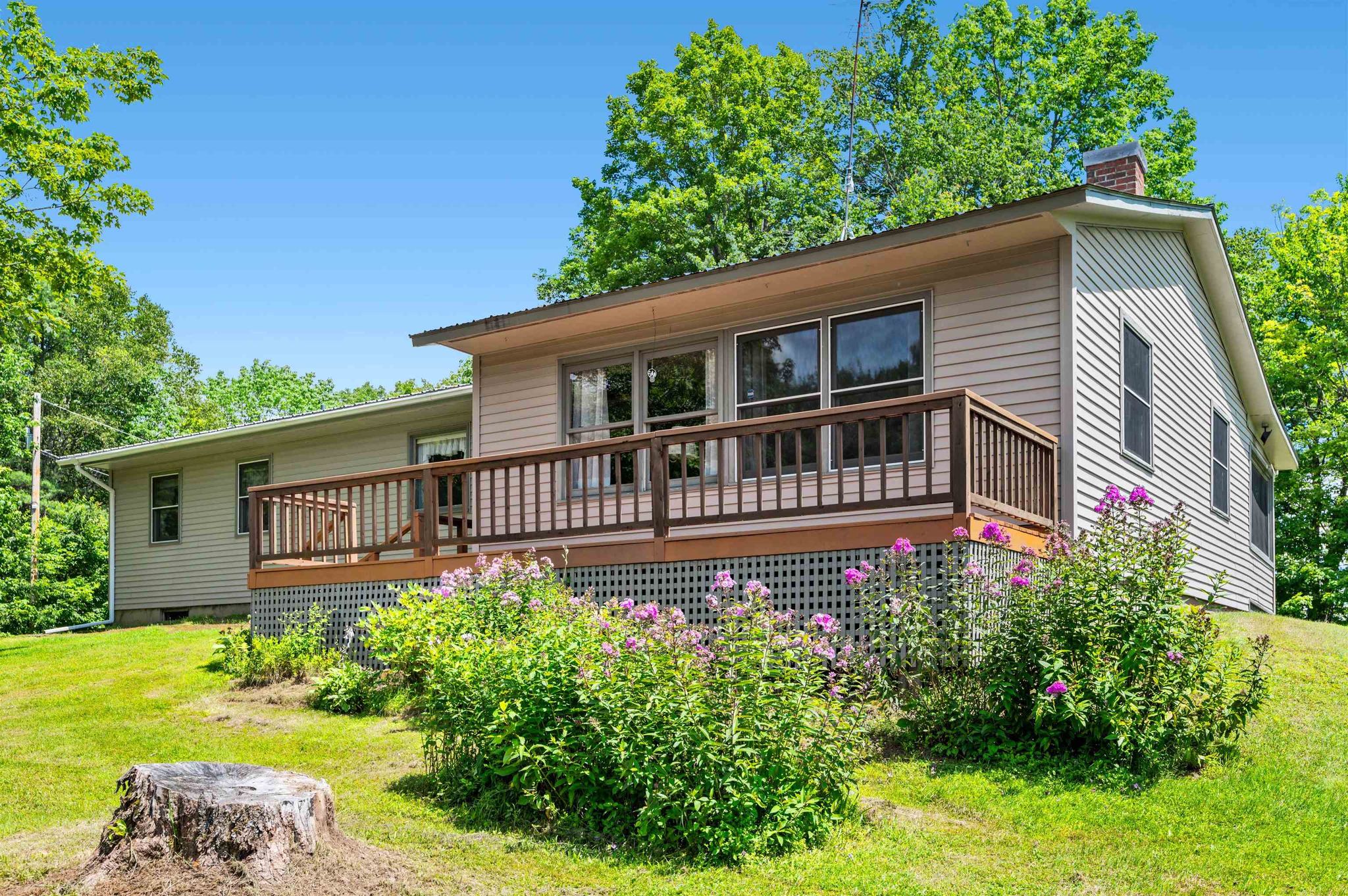 1082 Old West Church Road, Adamant, VT 05640 - See Est. Value, Schools ...