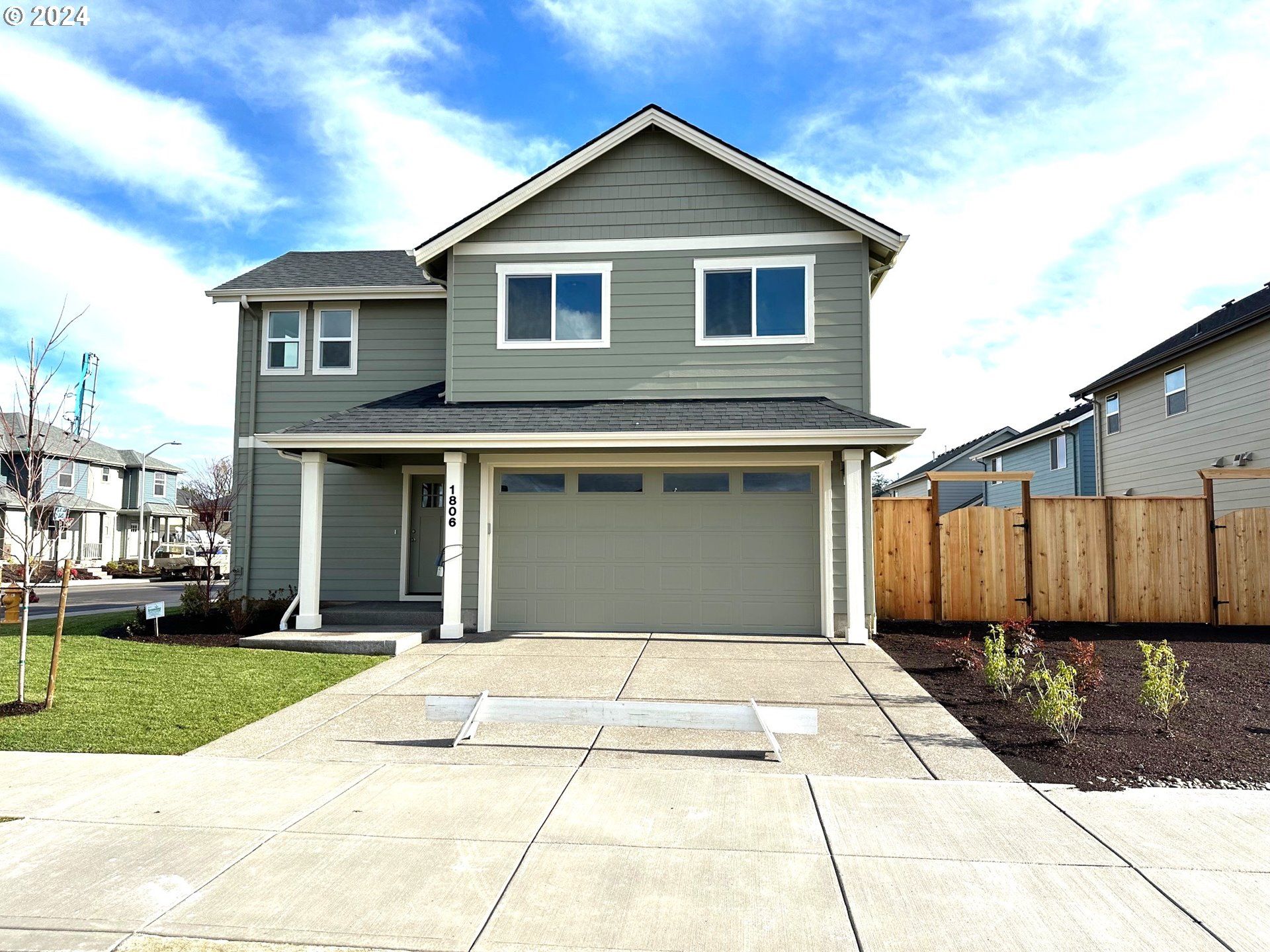 1806 SE Blueberry St #11, Dallas, OR 97338 - See Est. Value, Schools & More