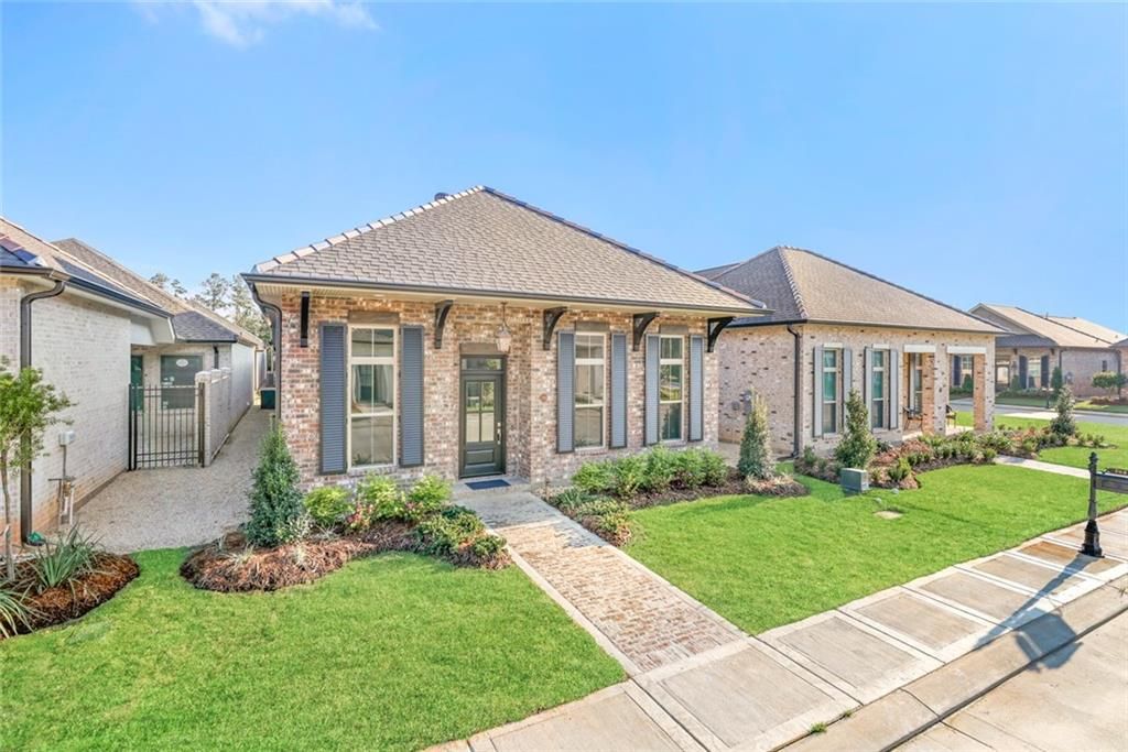 708 Rue Courtney Dr, Covington, LA 70433 - See Est. Value, Schools & More