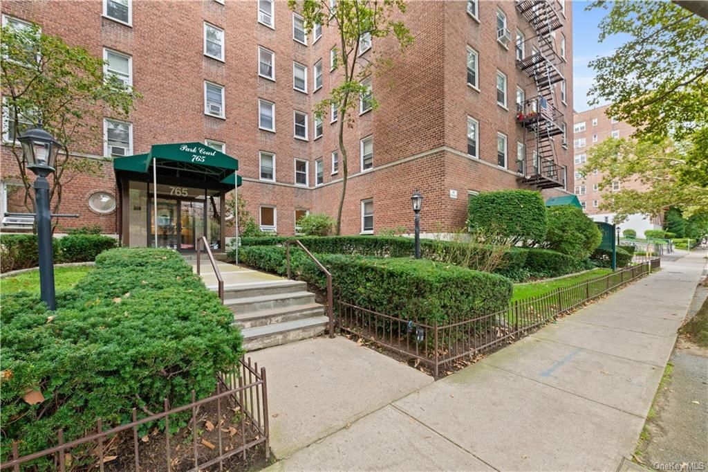 765 Bronx River Road UNIT 6G, Bronxville, NY 10708 | Trulia