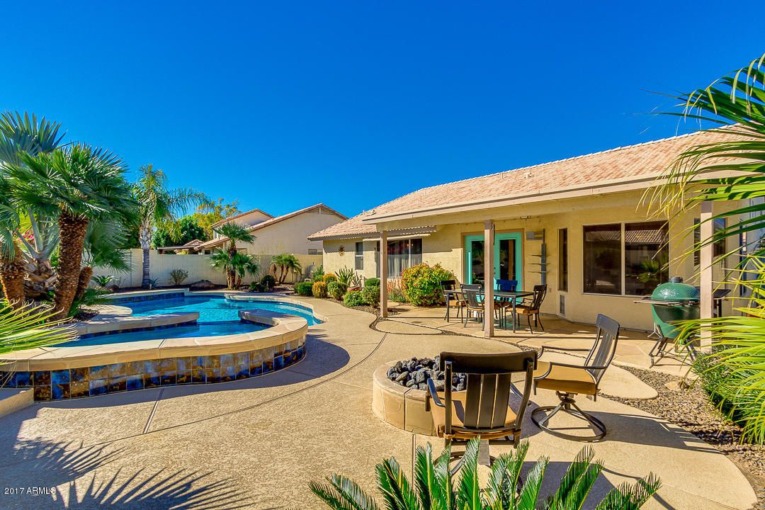 25 N Cobblestone St, Gilbert, AZ 85234 - See Est. Value, Schools & More