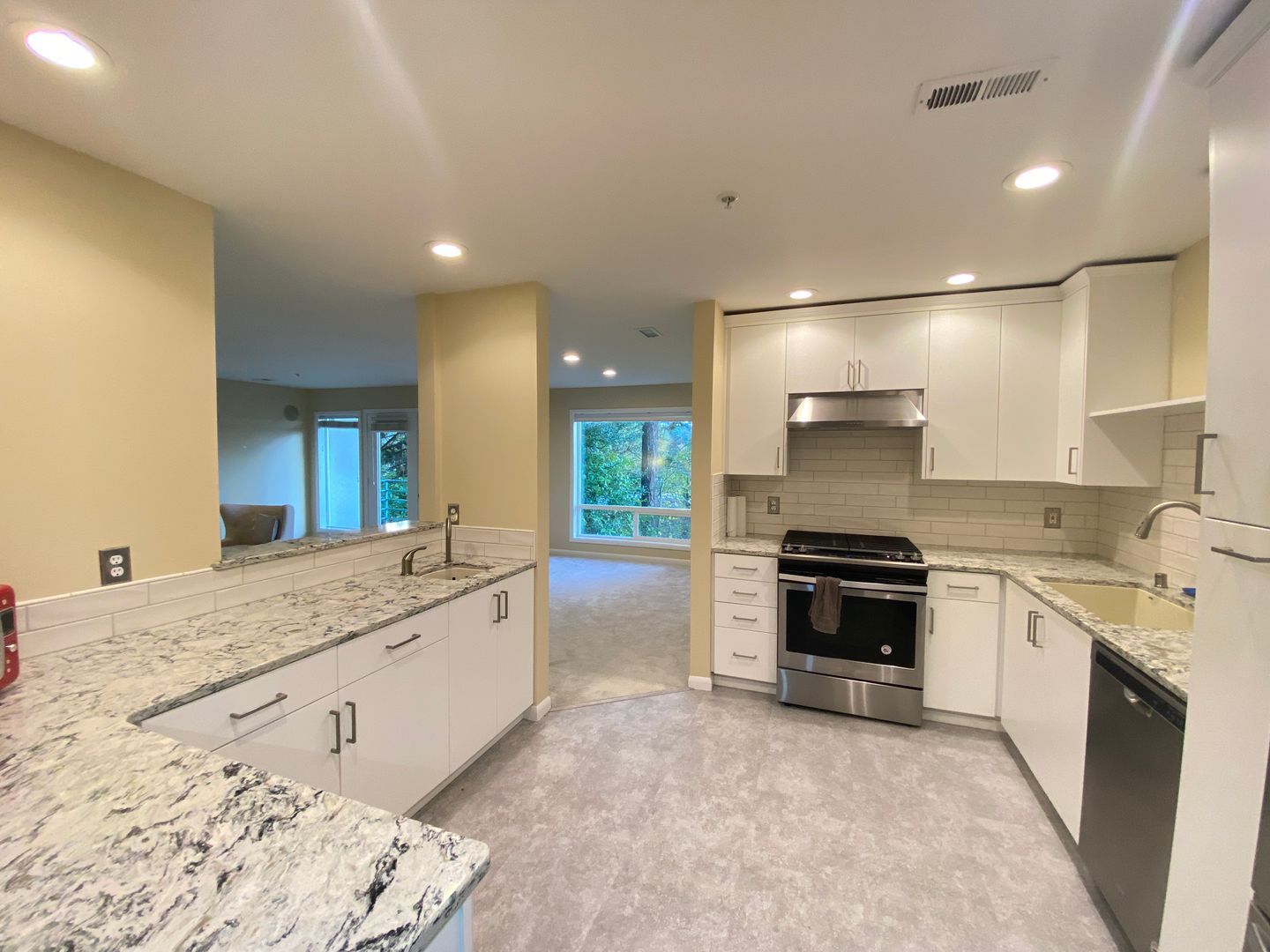 420 Bellevue Way SE #203, Bellevue, WA 98004 - See Est. Value, Schools ...