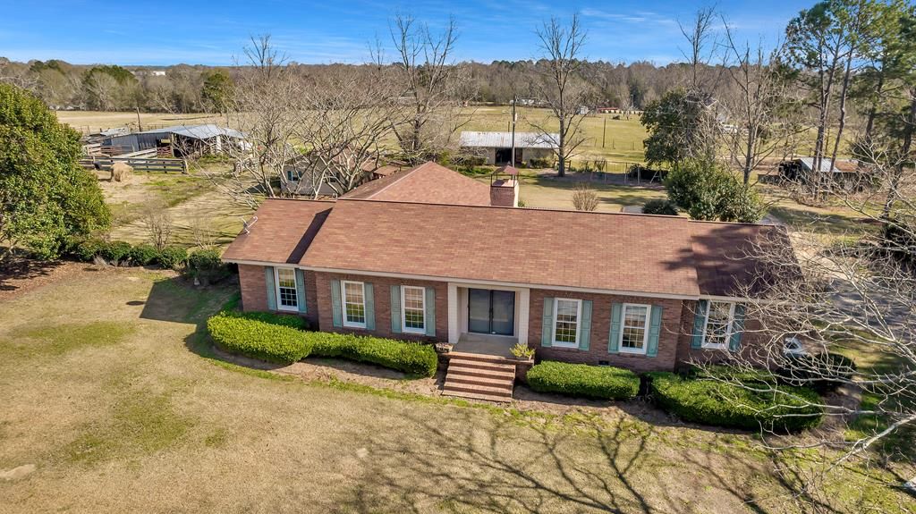 519 Vienna Hwy, Hawkinsville, GA 31036 - See Est. Value, Schools & More