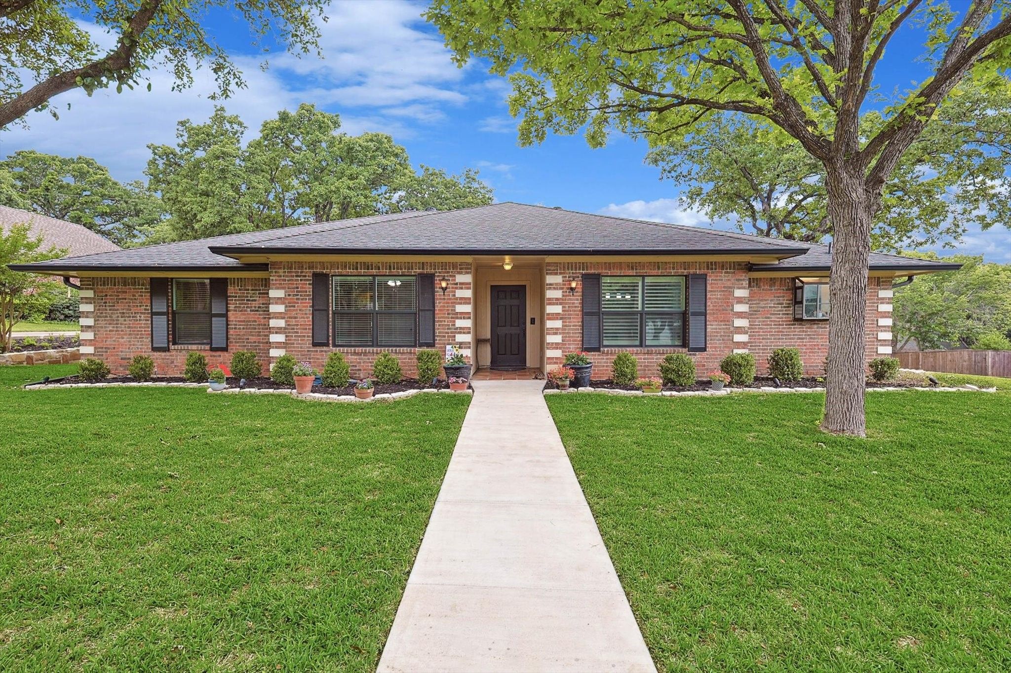 3900 Cross Bend Ct, Arlington, TX 76016 - See Est. Value, Schools & More