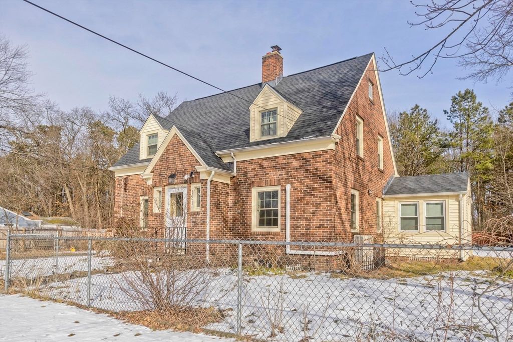 121 Brandon Ave, Springfield, MA 01119 - See Est. Value, Schools & More