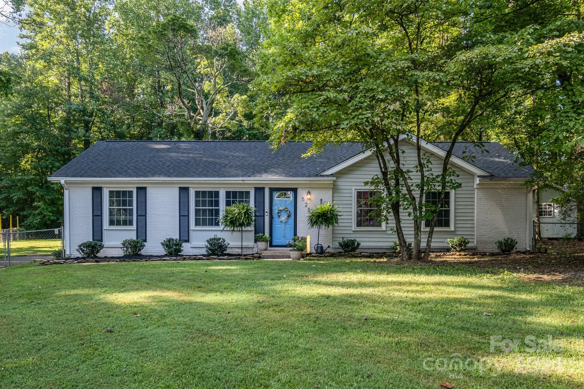 528 Culloden Ct, Charlotte, NC 28214 - See Est. Value, Schools & More
