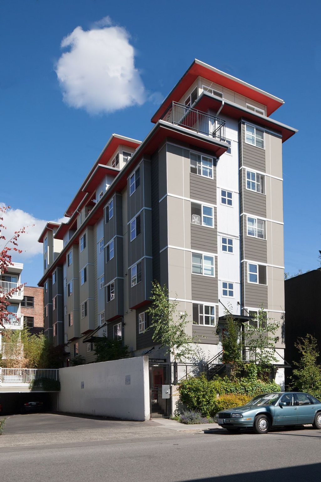 306 Summit Ave E #D-7, Seattle, WA 98102 - See Est. Value, Schools & More