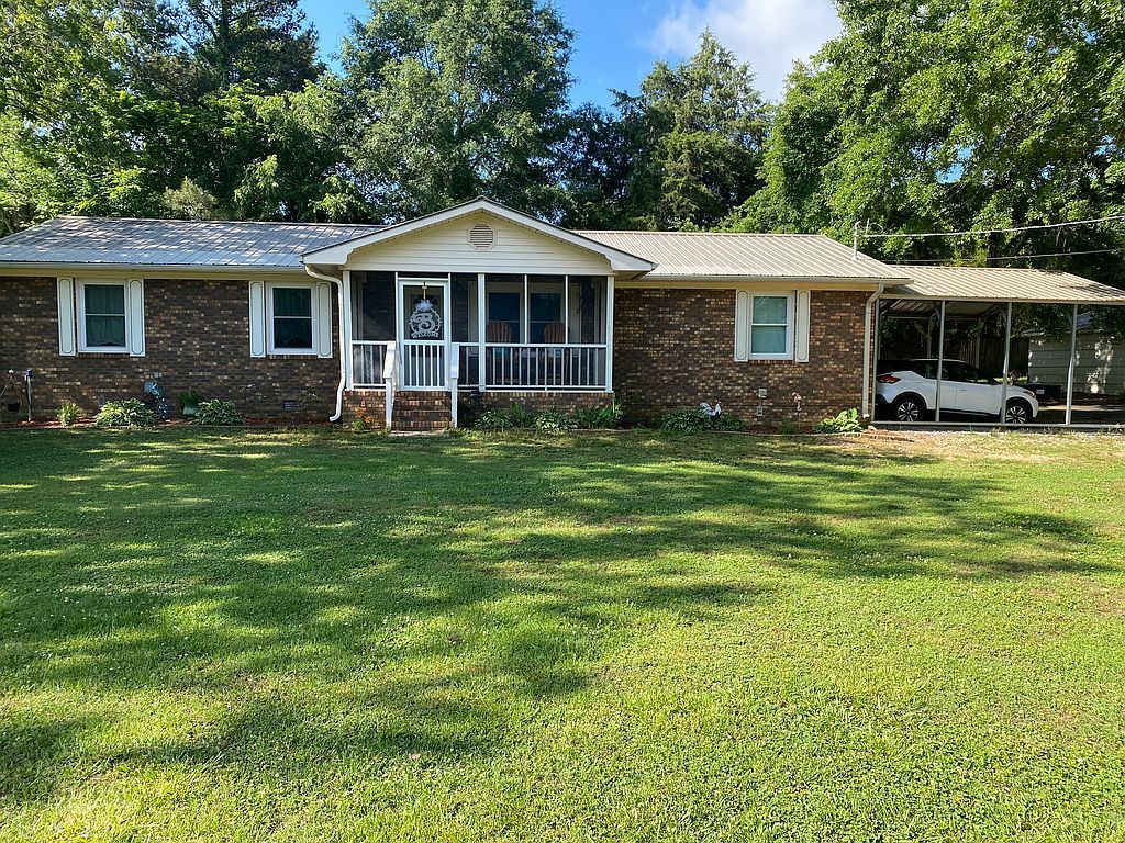 944 Swearengin Rd, Grant, AL 35747 - See Est. Value, Schools & More