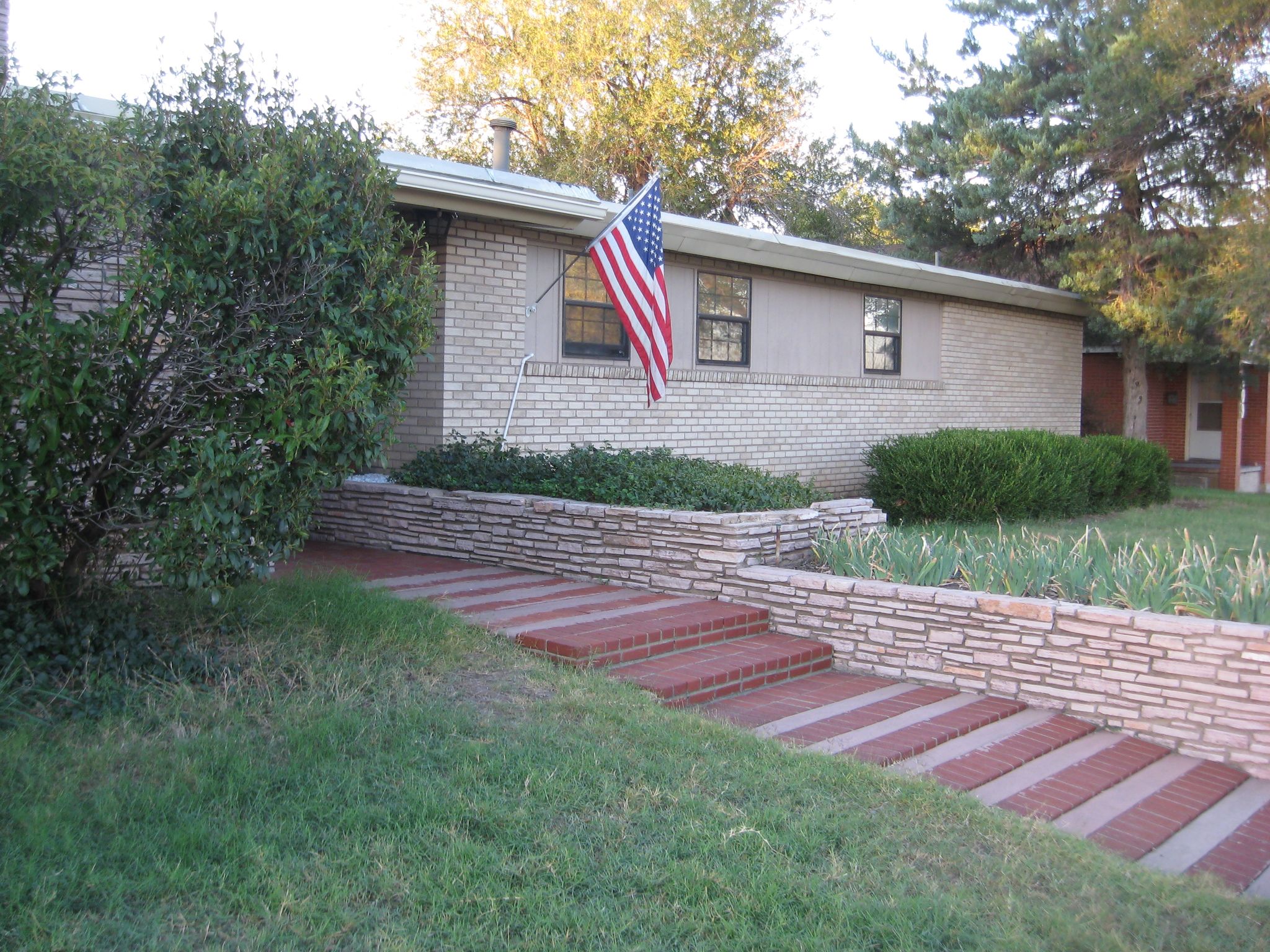 800 Spruce St, Borger, TX 79007 - See Est. Value, Schools & More