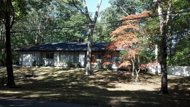 29 Middle Line Hwy, Southampton, NY 11968 - See Est. Value, Schools & More