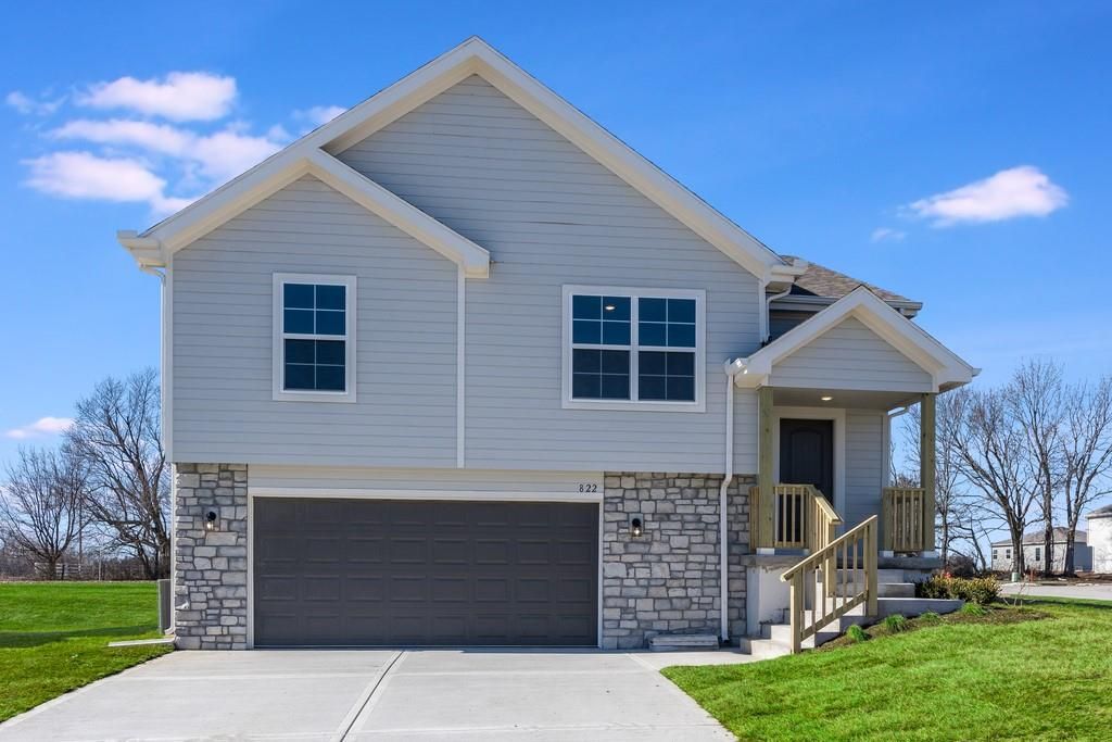 822 Shane Ct, Belton, MO 64012 - See Est. Value, Schools & More