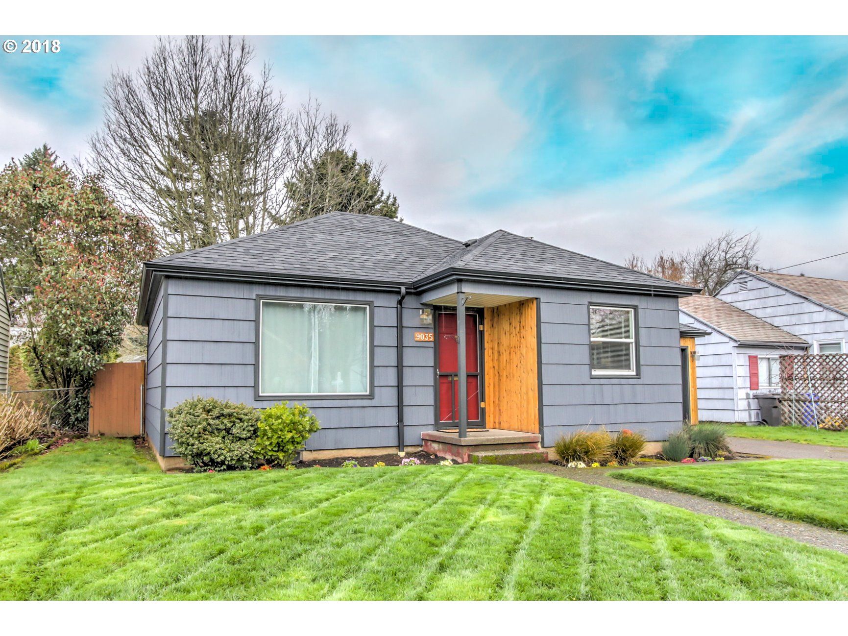 9035 SE Morrison St, Portland, OR 97216 - See Est. Value, Schools & More