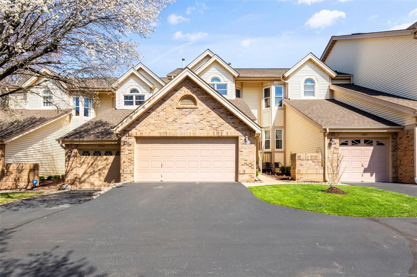 13015 Autumn Fields Ct, Saint Louis, MO 63146 - See Est. Value, Schools ...