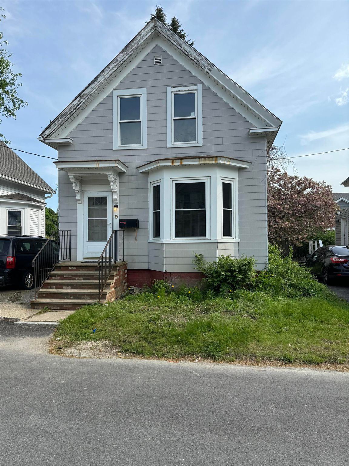 9 Monroe Street, Dover, NH 03820 - See Est. Value, Schools & More