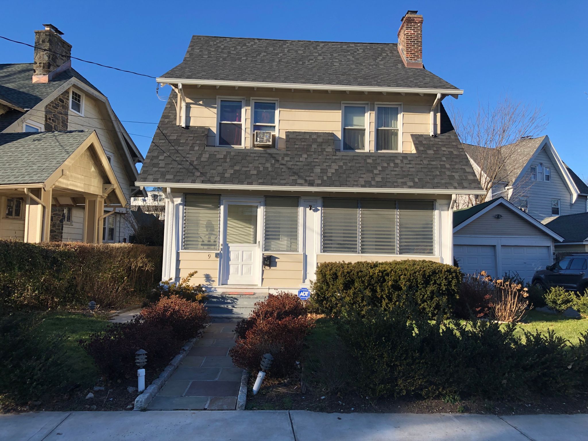 9 Ferdinand Pl, New Rochelle, NY 10801 - See Est. Value, Schools & More