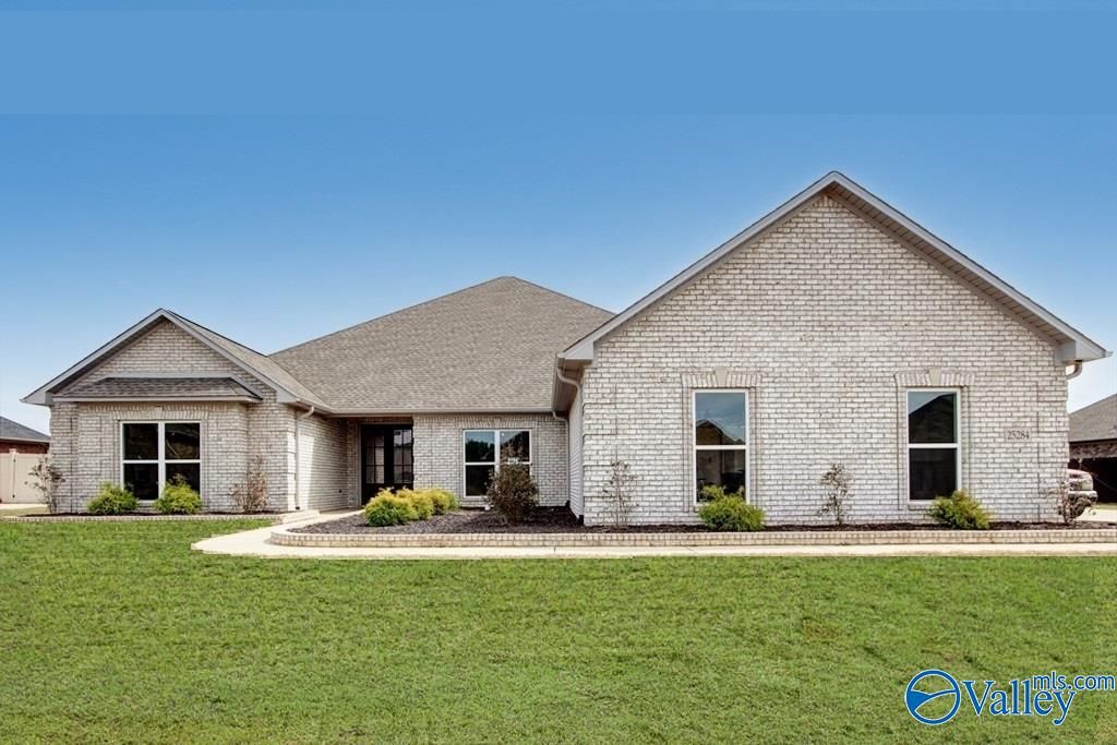 25284 Potterstone Dr, Athens, AL 35613 - See Est. Value, Schools & More