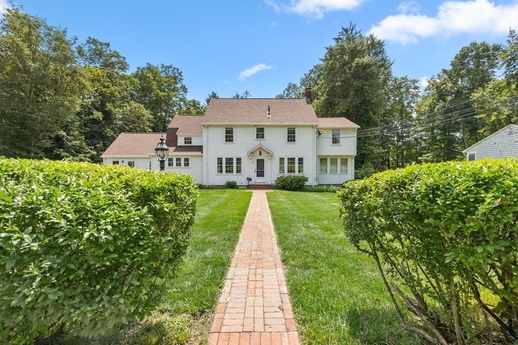 69 Main St, Framingham, MA 01702 - See Est. Value, Schools & More