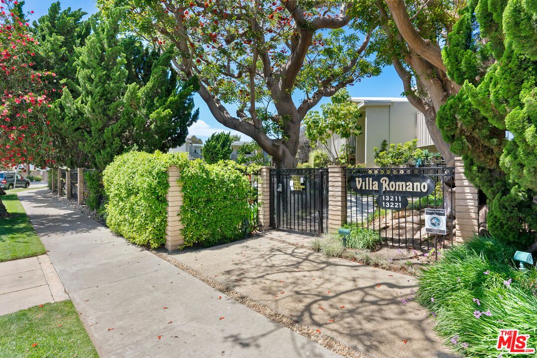 13221 Admiral Ave #F, Marina Del Rey, CA 90292 | Trulia