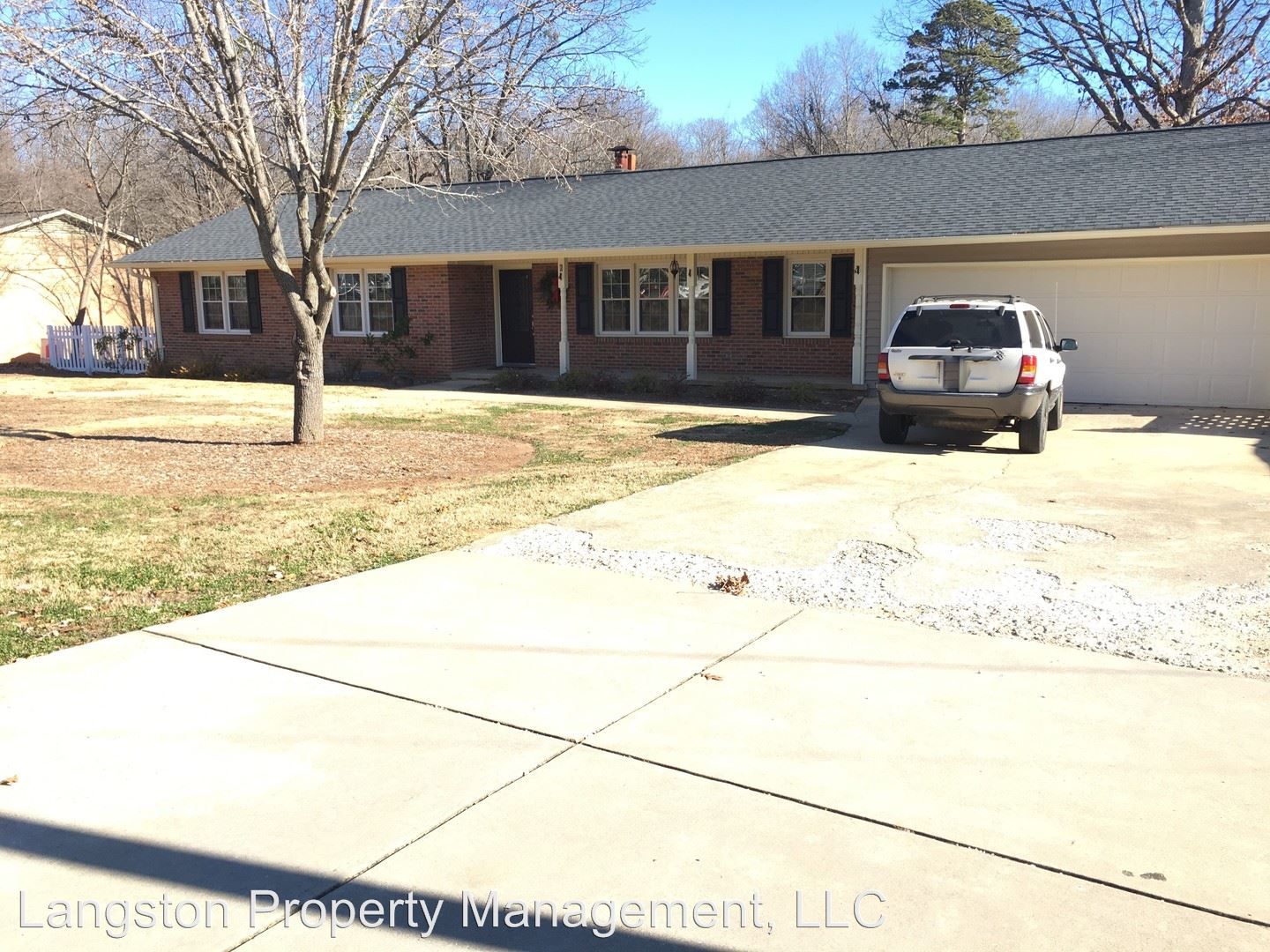 4 Angie Dr, Taylors, SC 29687 - See Est. Value, Schools & More