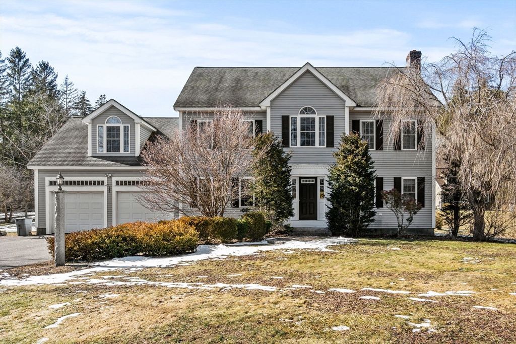 141 Shirley St, Pepperell, MA 01463 - See Est. Value, Schools & More