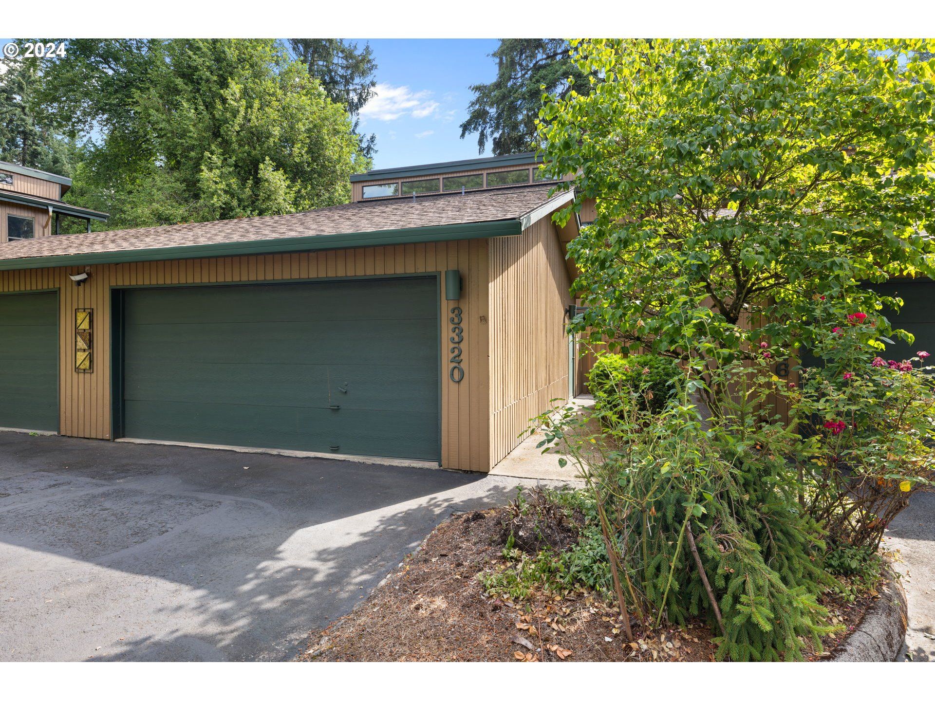 3320 SE 153rd Ave, Portland, OR 97236 - See Est. Value, Schools & More