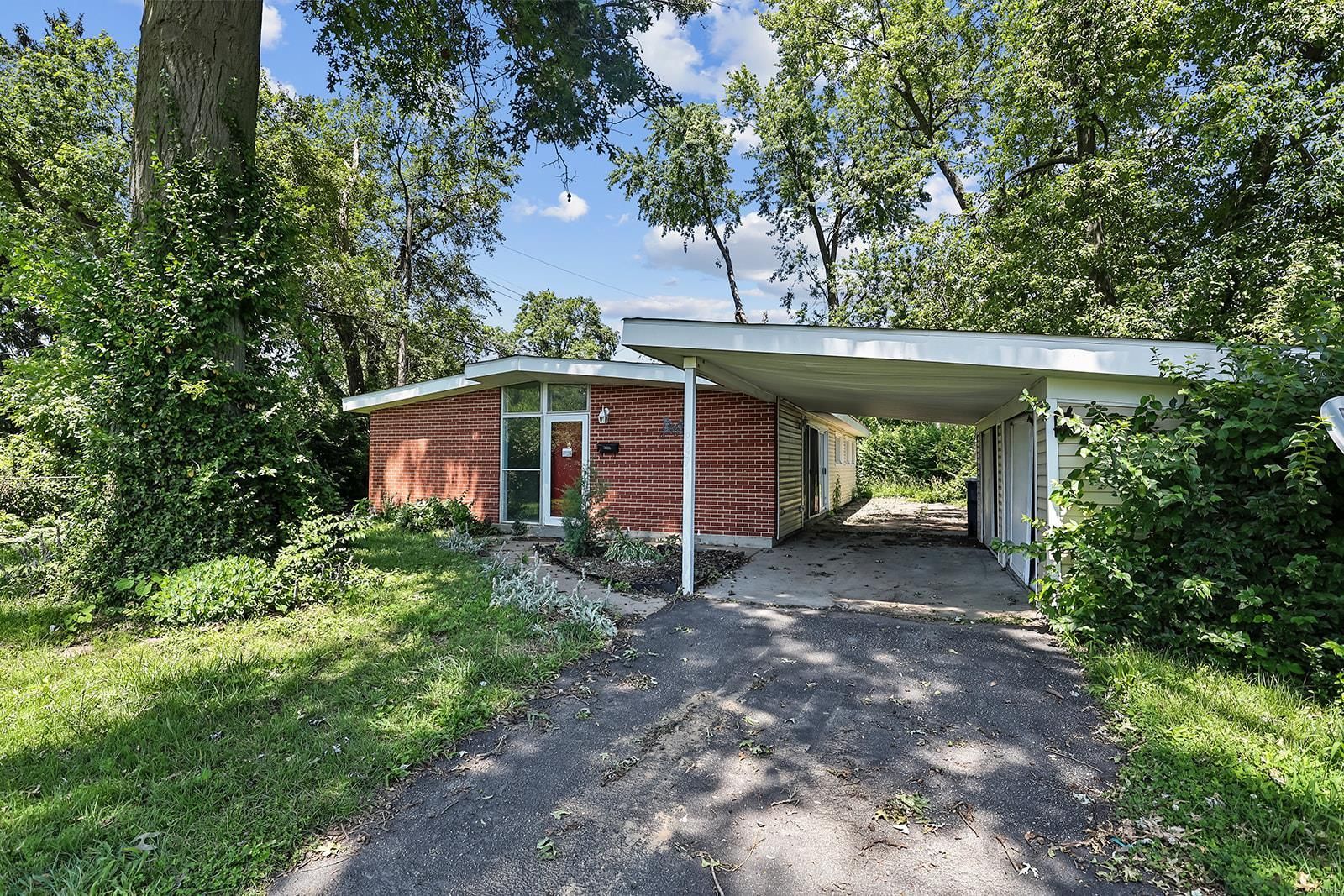 8471 January Ave, Saint Louis, MO 63134 - See Est. Value, Schools & More