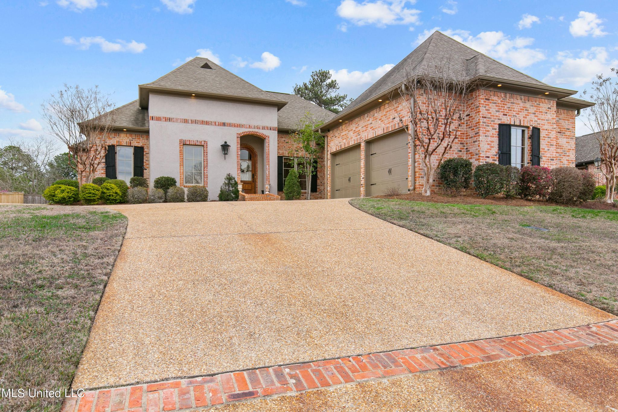 410 Deer Holw, Brandon, MS 39047 - See Est. Value, Schools & More