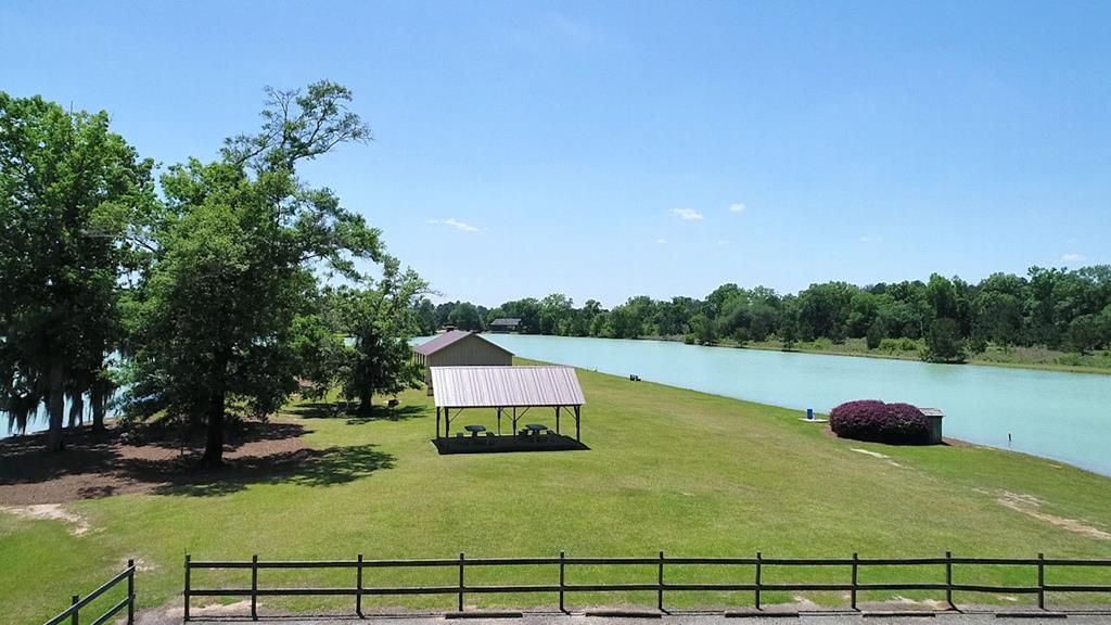 9 Hidden Lakes Dr, Albany, GA 31721 - See Est. Value, Schools & More