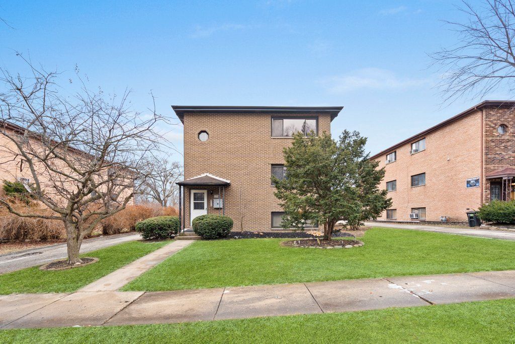 531 W Pleasant Ln #1, Lombard, IL 60148 | MLS# 12293997 | Trulia
