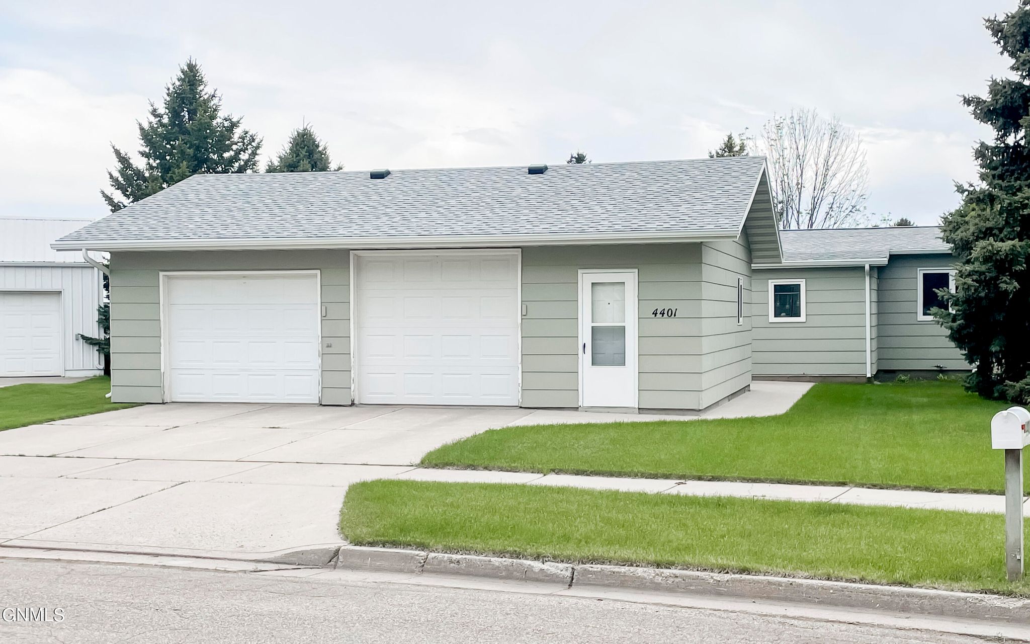 4401 Cortez Cir NW, Mandan, ND 58554 - See Est. Value, Schools & More