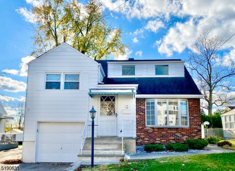 9 Robin Pl, Parlin, NJ 08859 - See Est. Value, Schools & More