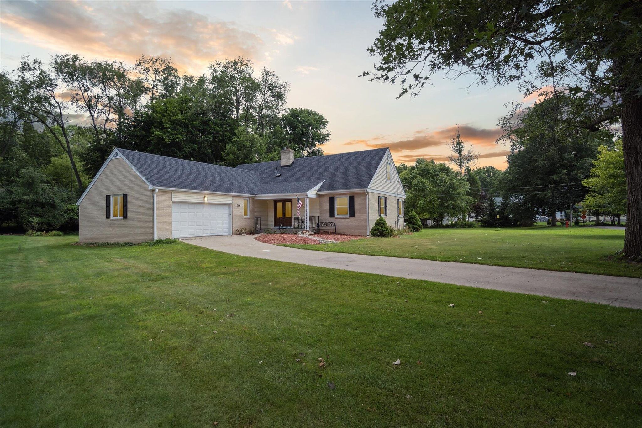 1006 Morningstar Dr, Jackson, MI 49203 - See Est. Value, Schools & More