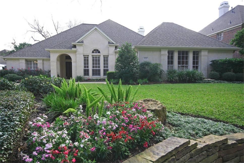 631 Winston Ln, Sugar Land, TX 77479 - See Est. Value, Schools & More