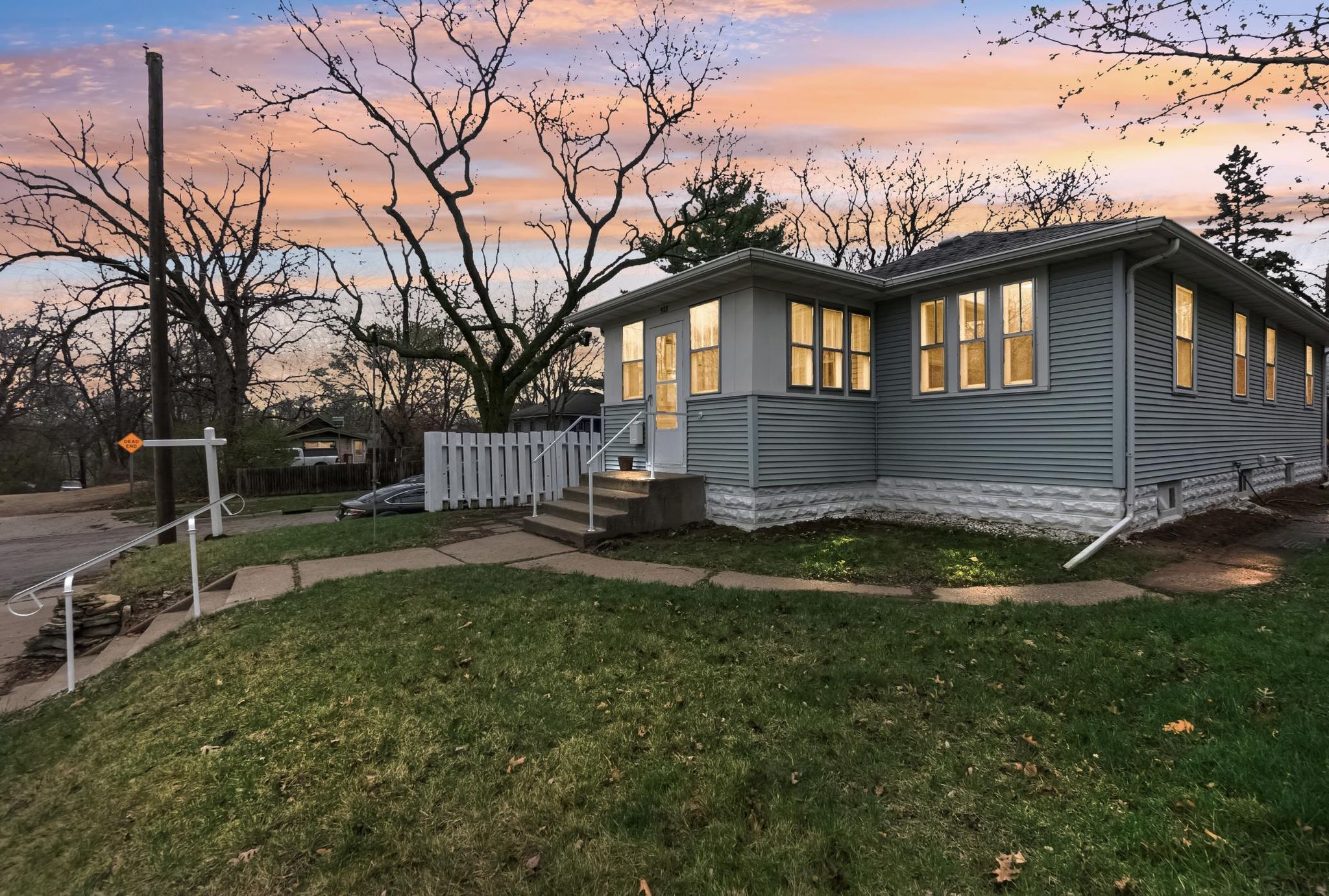 528 Wyoming St E, Saint Paul, MN 55107 - See Est. Value, Schools & More