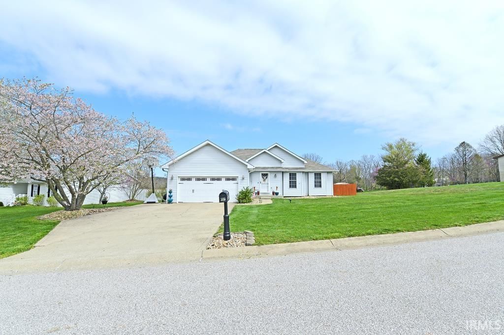 1281 E Marigold Dr, Bloomington, IN 47401 - See Est. Value, Schools & More