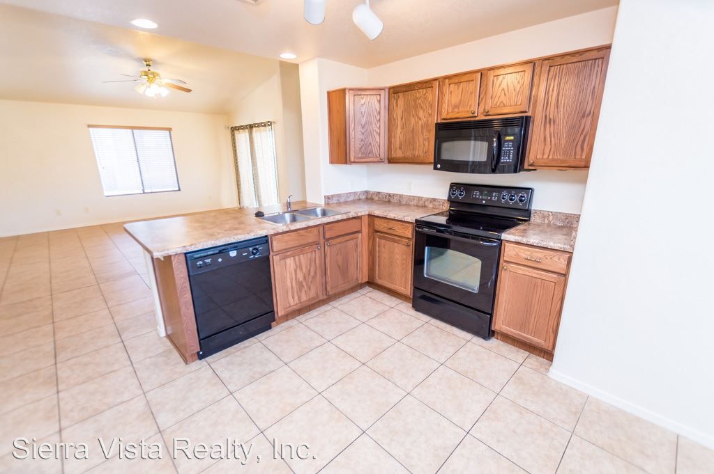 1416 Silverado Dr, Sierra Vista, AZ 85635 - See Est. Value, Schools & More