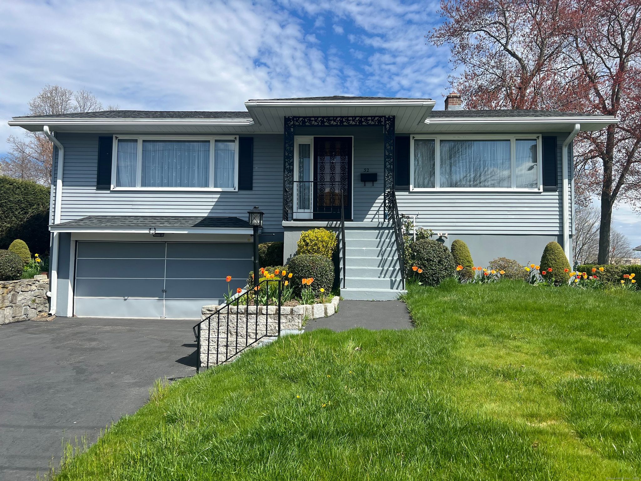 32 Partridge Drive, Waterbury, CT 06708 - See Est. Value, Schools & More