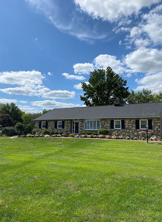 300 Park Rd, Ambler, PA 19002 - See Est. Value, Schools & More