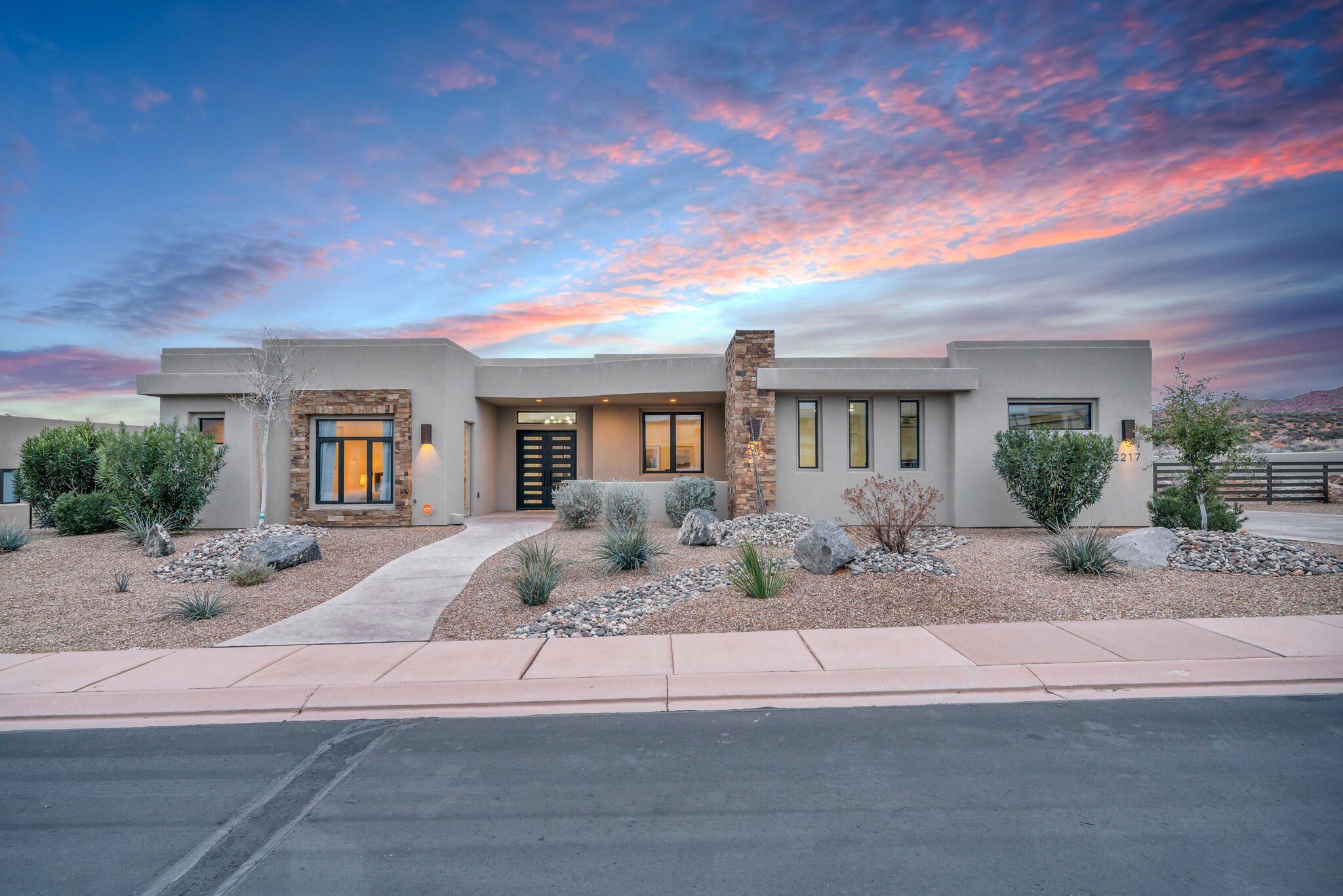 2217 W Basalt Cir, Saint George, UT 84770 - See Est. Value, Schools & More